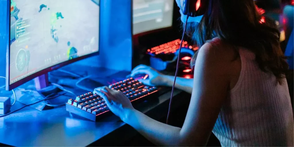 What Is the Ideal Distance to Sit From a Gaming Monitor? – Gaminglocus.com