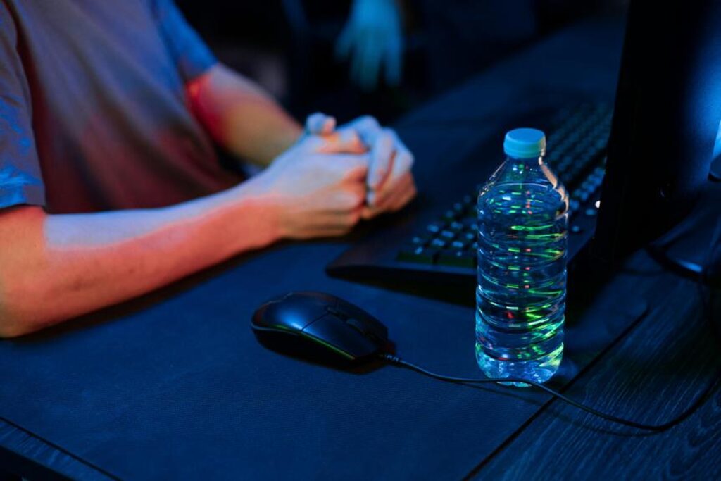 How to Adjust a Gaming Desk for Optimal Posture? – Gaminglocus.com